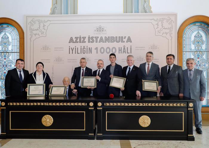 'Aziz İstanbul'a İyiliğin 1000 Hali' projesi! Vali Gül: Değerli ...