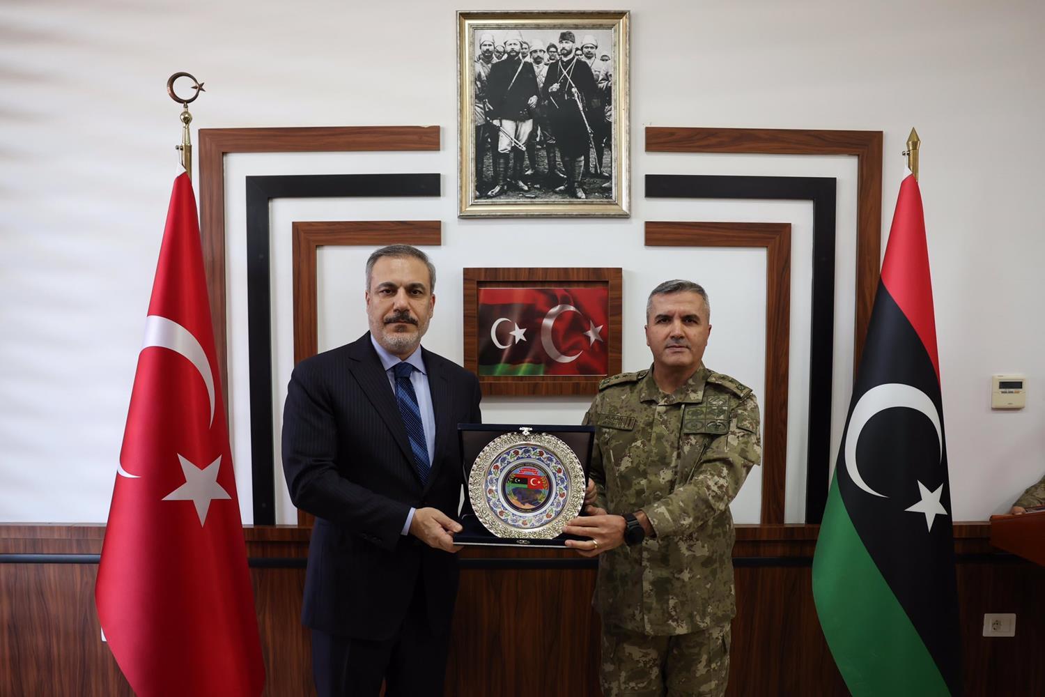 Bakan Fidan'dan Libya Görev Grubu Komutanlığı'na ziyaret Bakan Fidan'dan Libya Görev Grubu Komutanlığı'na ziyaret