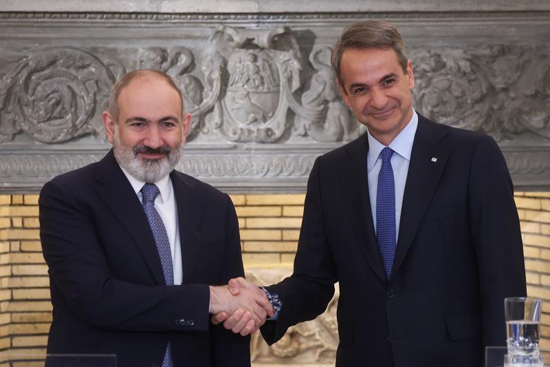 Kiryakos Miçotakis - Nikol Pashinyan